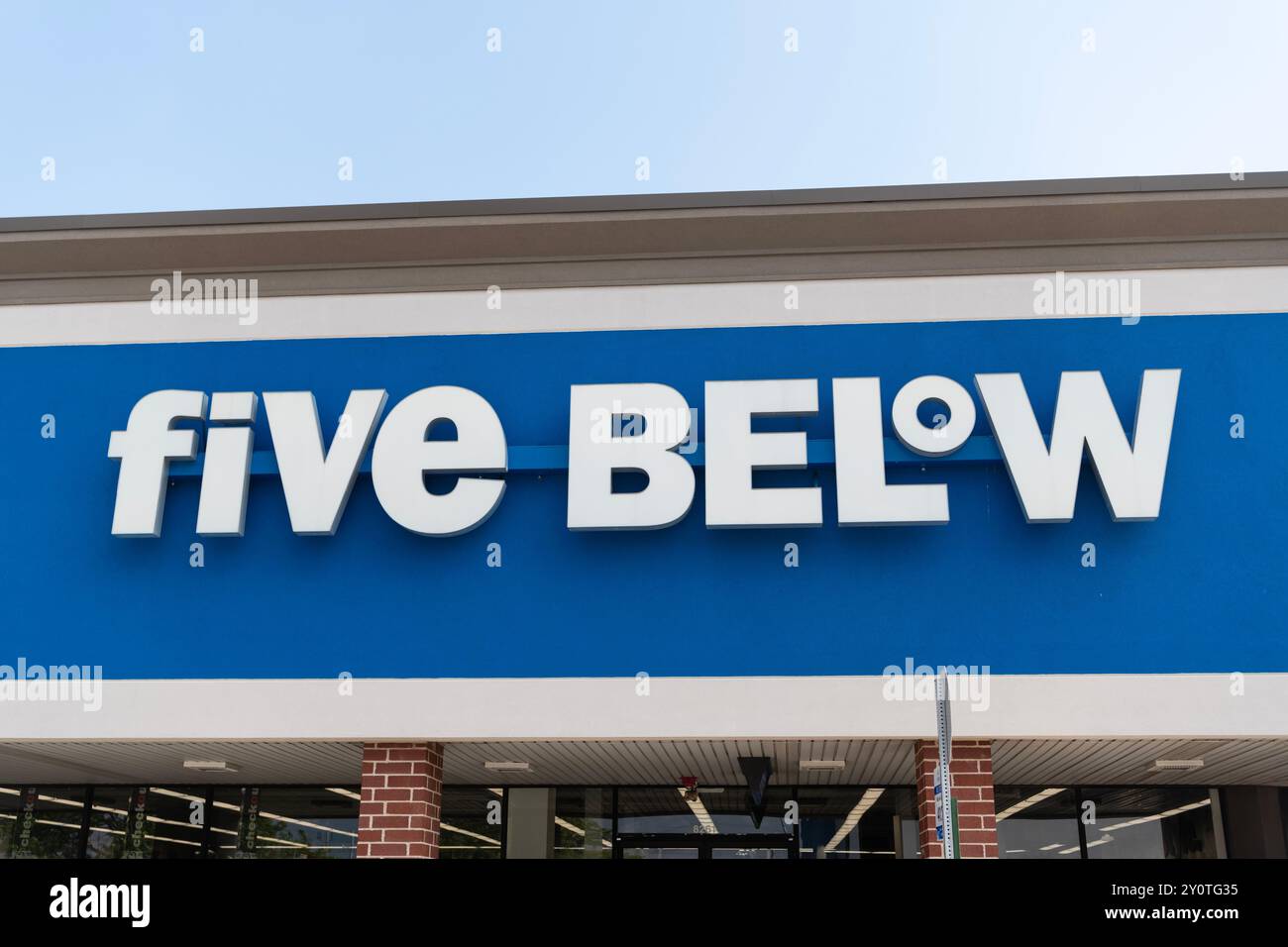 Chicago, USA - August 17, 2024: Five Below sign on store building. Five ...