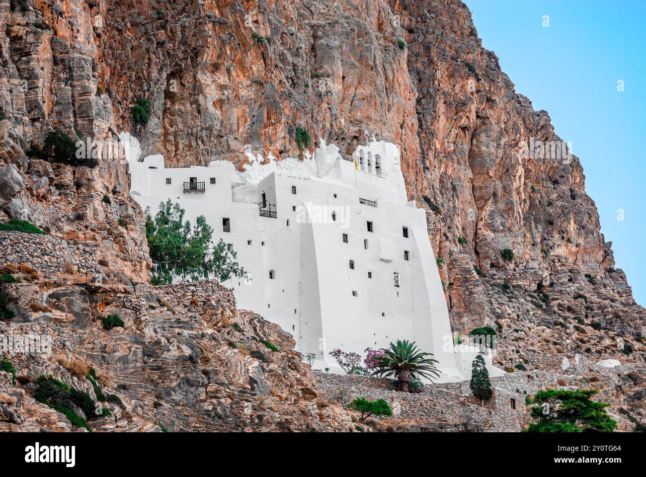 The Monastery of Hozoviotissa in Amorgos, the 2nd oldest monastery in ...