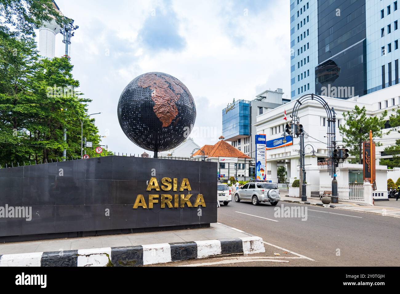 Bandung square hi-res stock photography and images - Alamy