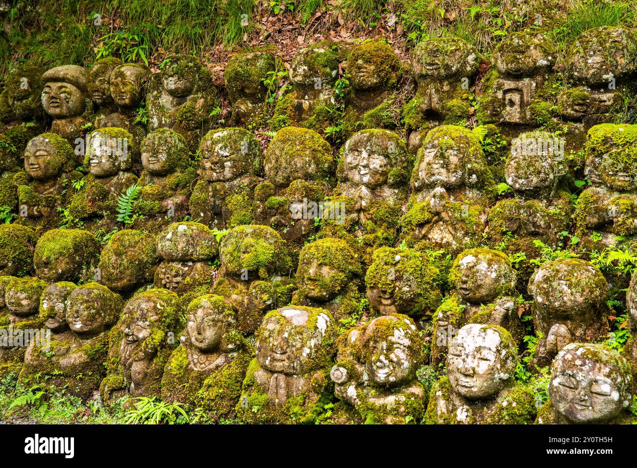 Otagi Nenbutsuji Temple in Arashiyama, Kyoto, Japan Stock Photo - Alamy