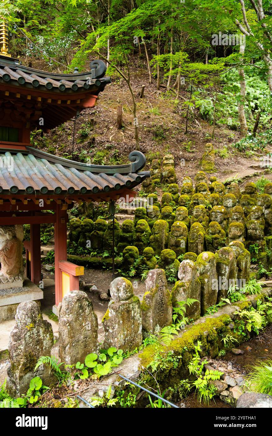 Otagi Nenbutsuji Temple in Arashiyama, Kyoto, Japan Stock Photo - Alamy