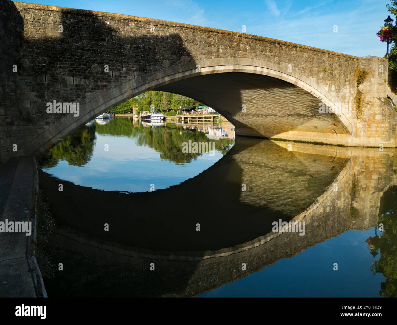 Main arch and reflections of Abingdon's medieval stone bridge over the ...