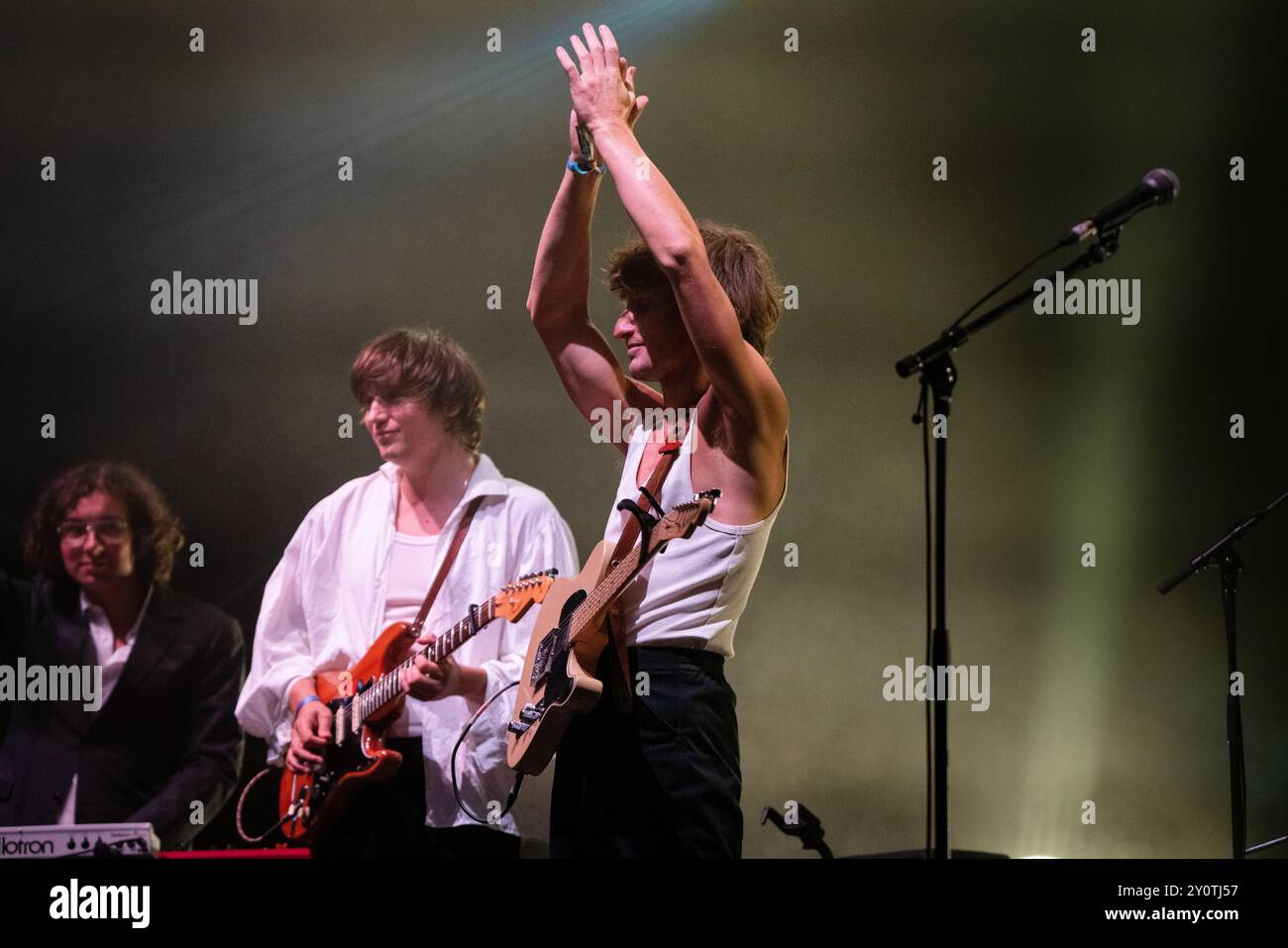 ORACLE SISTERS, CONCERT, 2024: Christopher Willatt from the band Oracle ...