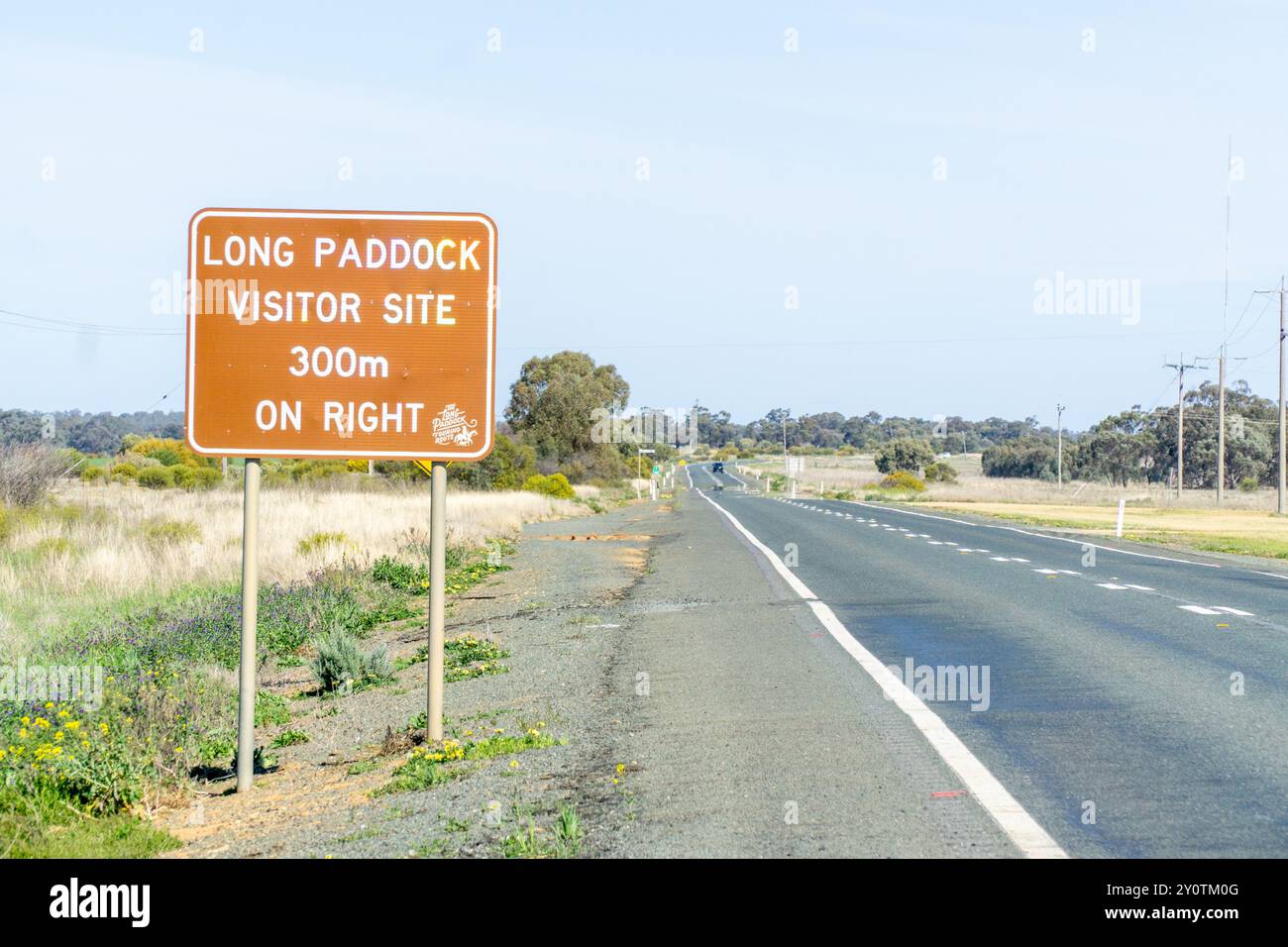 The Iconic Long Paddock, stock route along where farm animals were ...