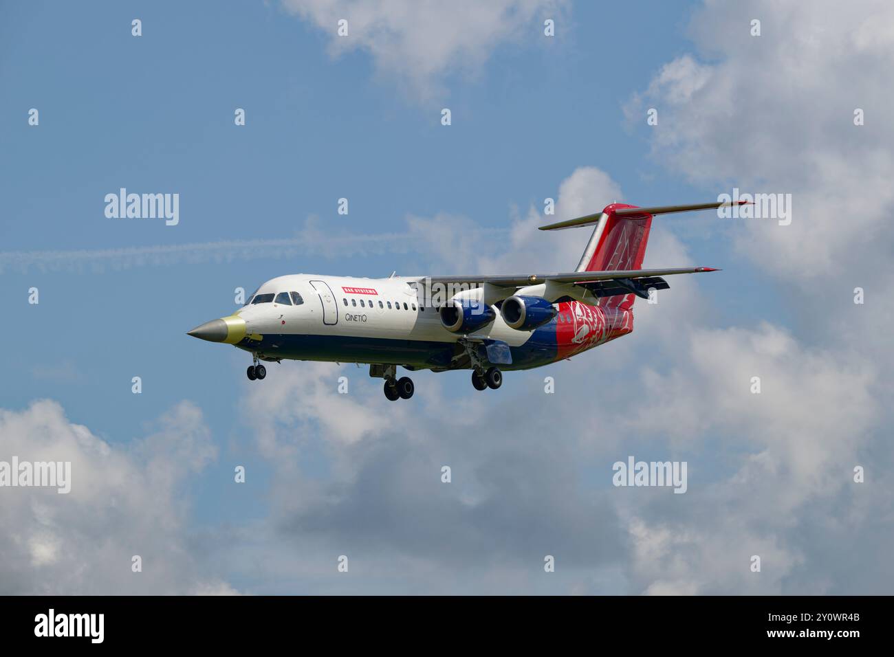 Combat aircraft nose system hi-res stock photography and images - Alamy