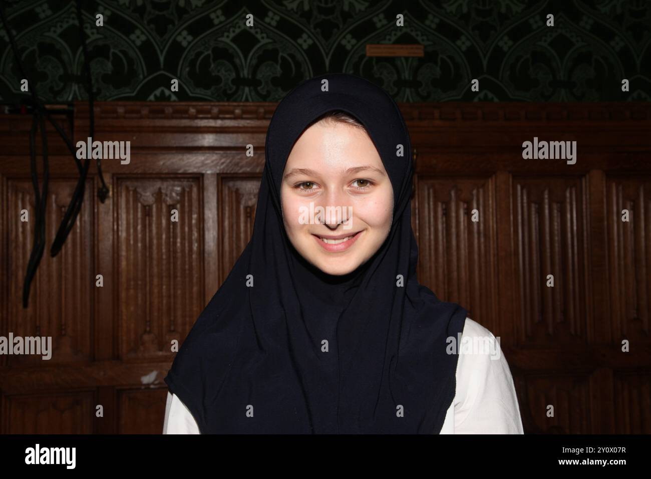 Lauren Booth and her daughter, both converted to Islam, giving a talk ...