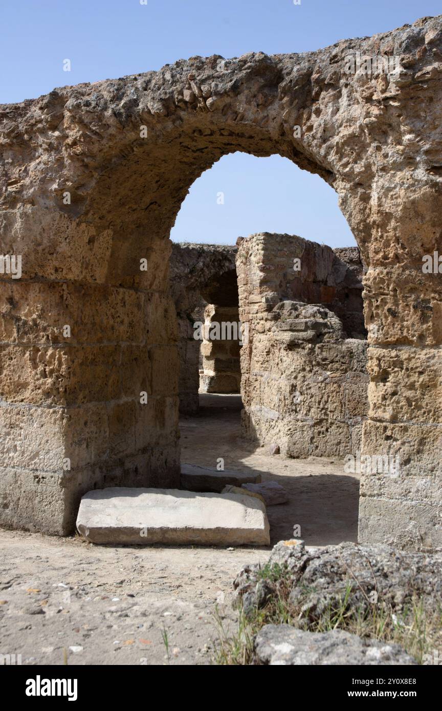 Ancient carthage antonine baths hi-res stock photography and images - Alamy