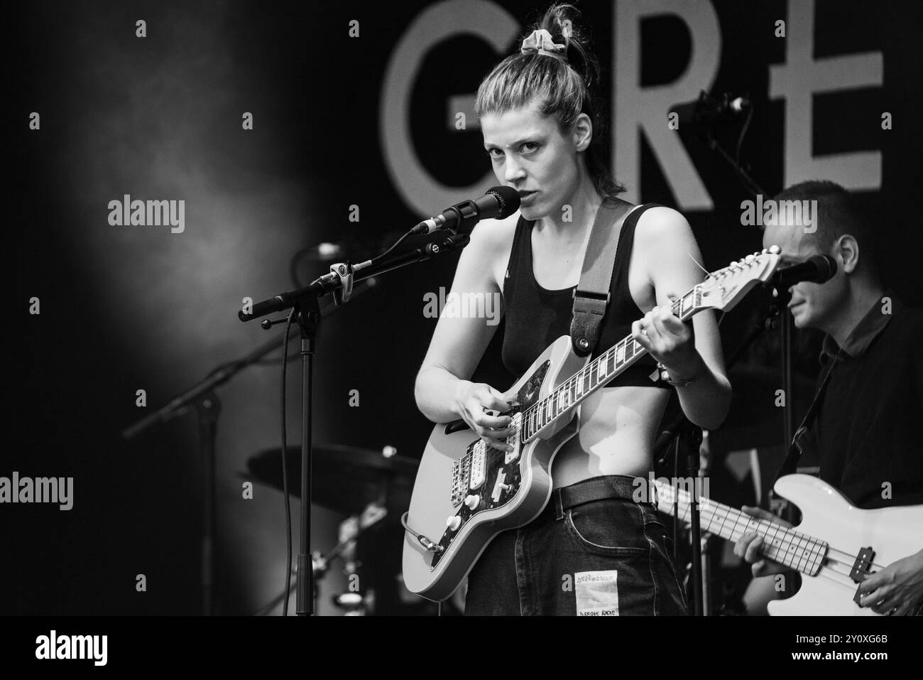 PORRIDGE RADIO, CONCERT, 2024: Dana Margolin from the band Porridge ...