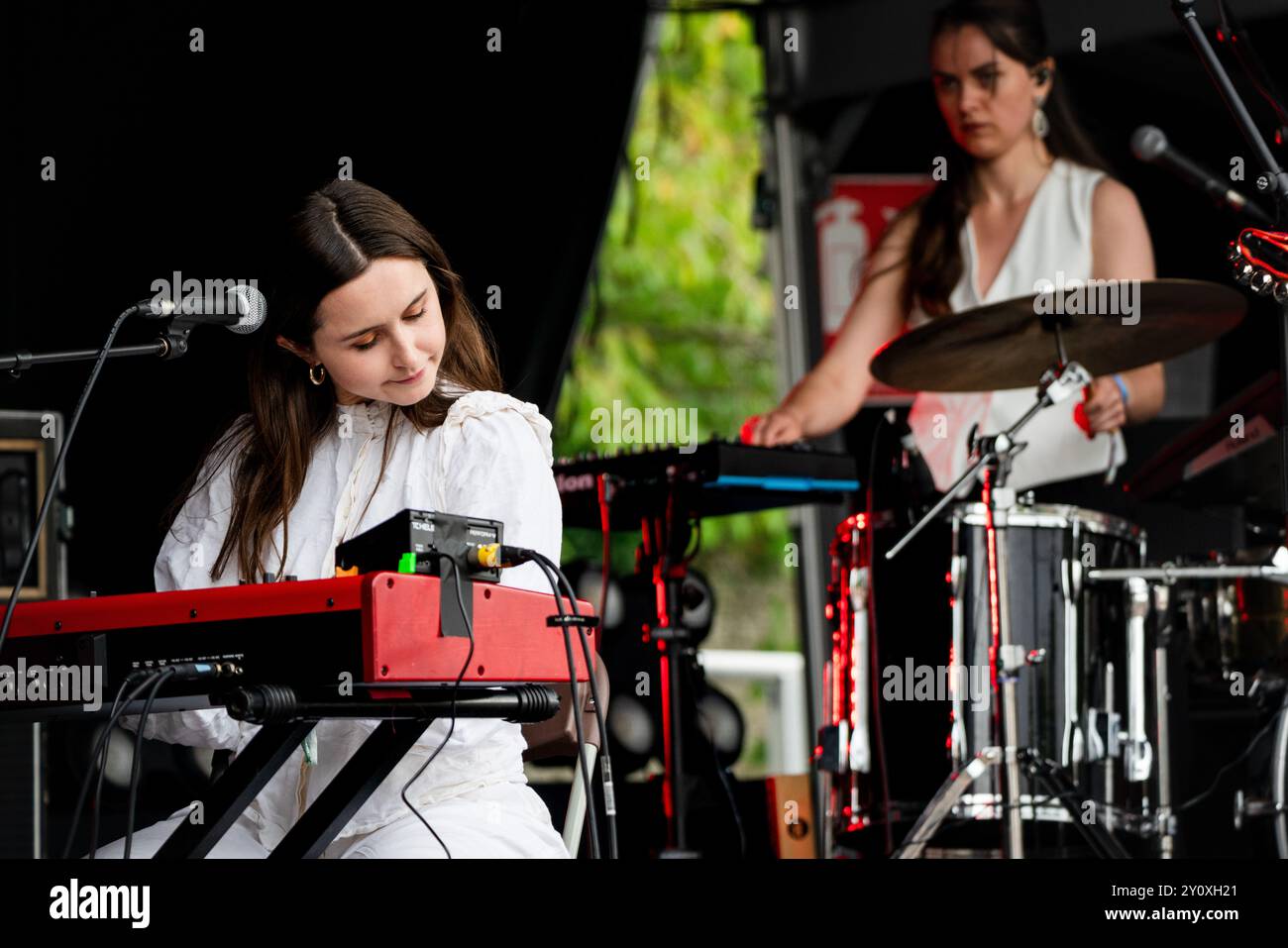 RACHAEL LAVELLE, CONCERT, 2024: Rachael Lavelle plays the Walled Garden ...