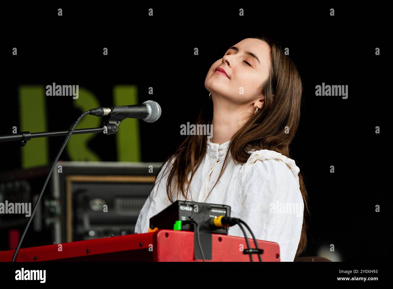 RACHAEL LAVELLE, CONCERT, 2024: Rachael Lavelle plays the Walled Garden ...