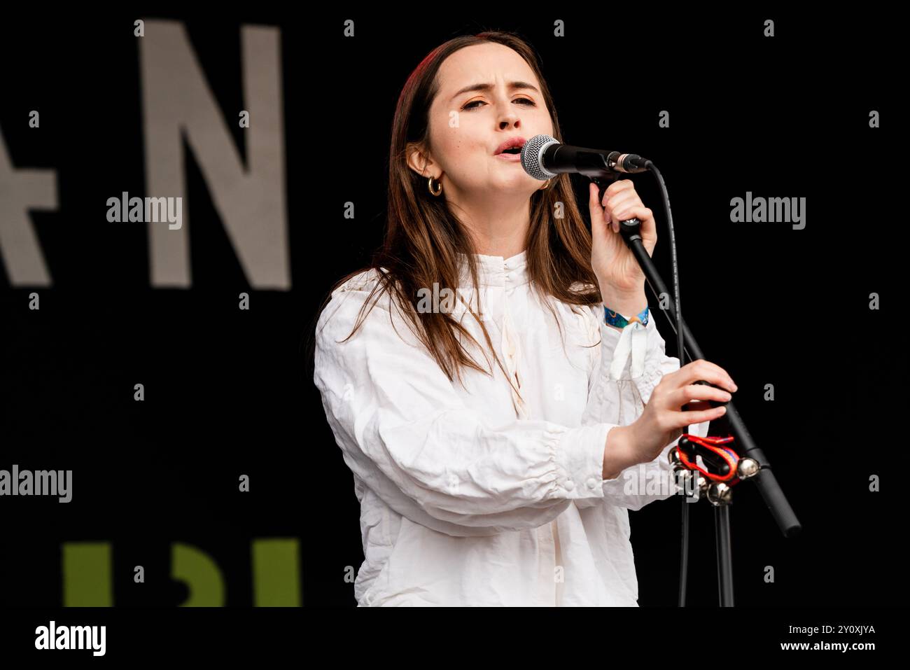 RACHAEL LAVELLE, CONCERT, 2024: Rachael Lavelle plays the Walled Garden ...