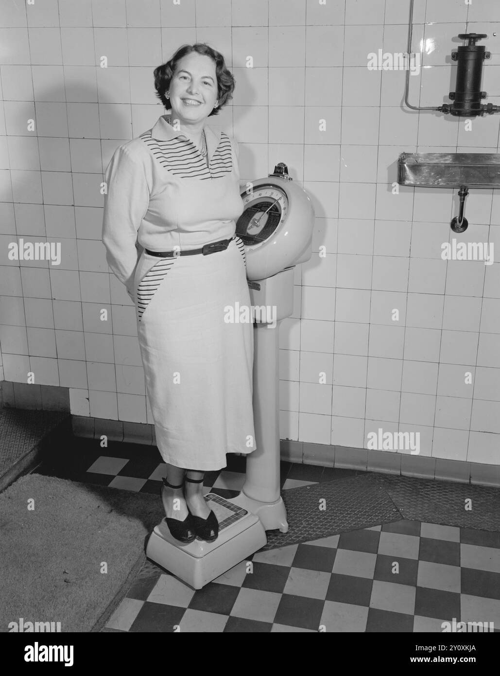 Actual 24-1951: 75 kilos down [picture 0002] This image text is auto ...