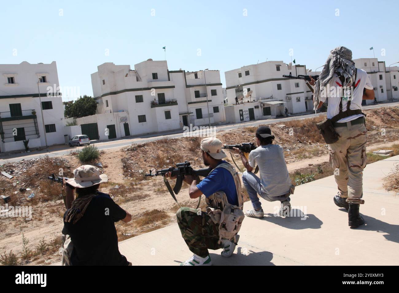 Heavy fighting in Gaddafi's last stronghold Stock Photo - Alamy