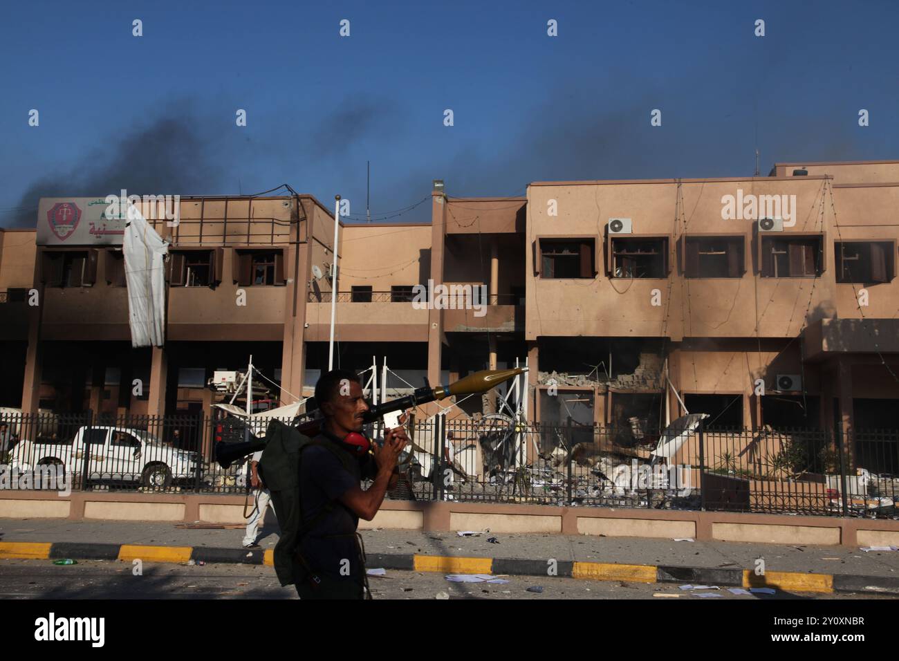 Heavy fighting in Gaddafi's last stronghold Stock Photo - Alamy