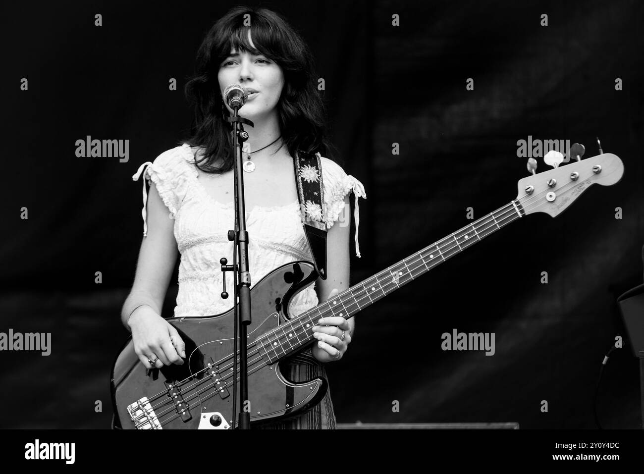 SLATE, CONCERT, 2024: Lauren Edwards bassist from the Welsh band Slate ...