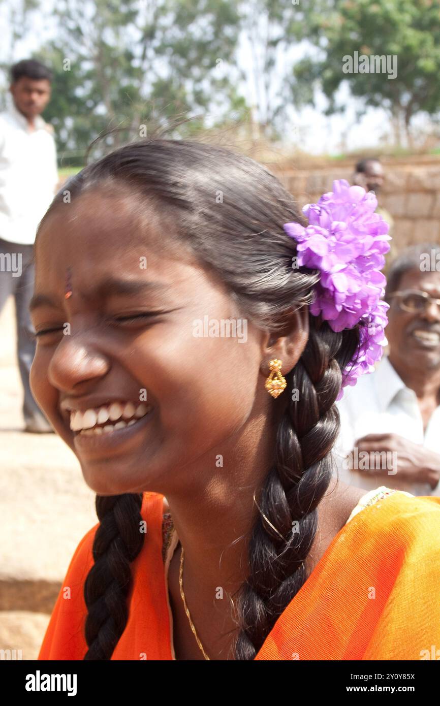 Pretty tamil girl hi-res stock photography and images - Alamy