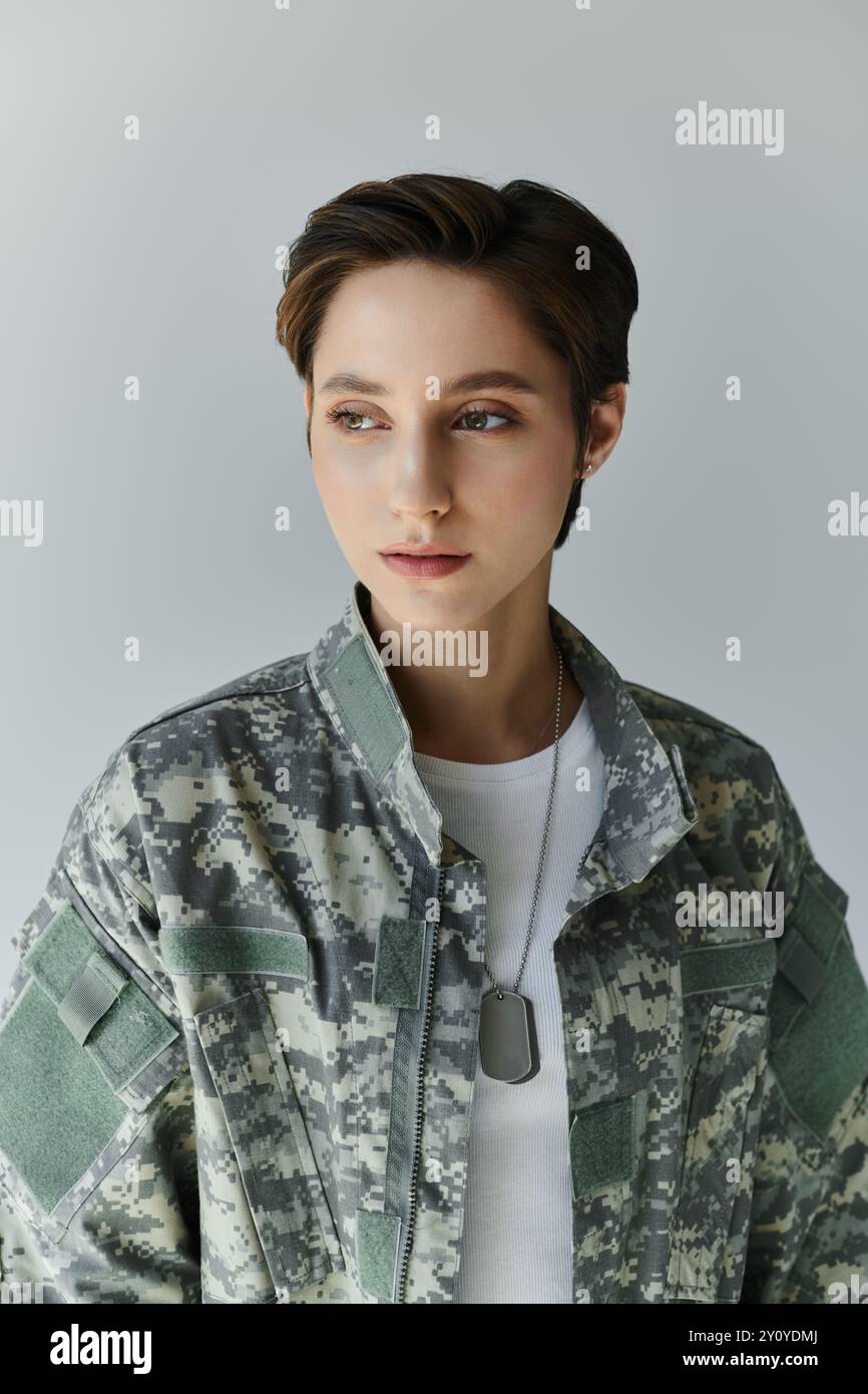 Happy female soldier in uniform hi-res stock photography and images - Alamy