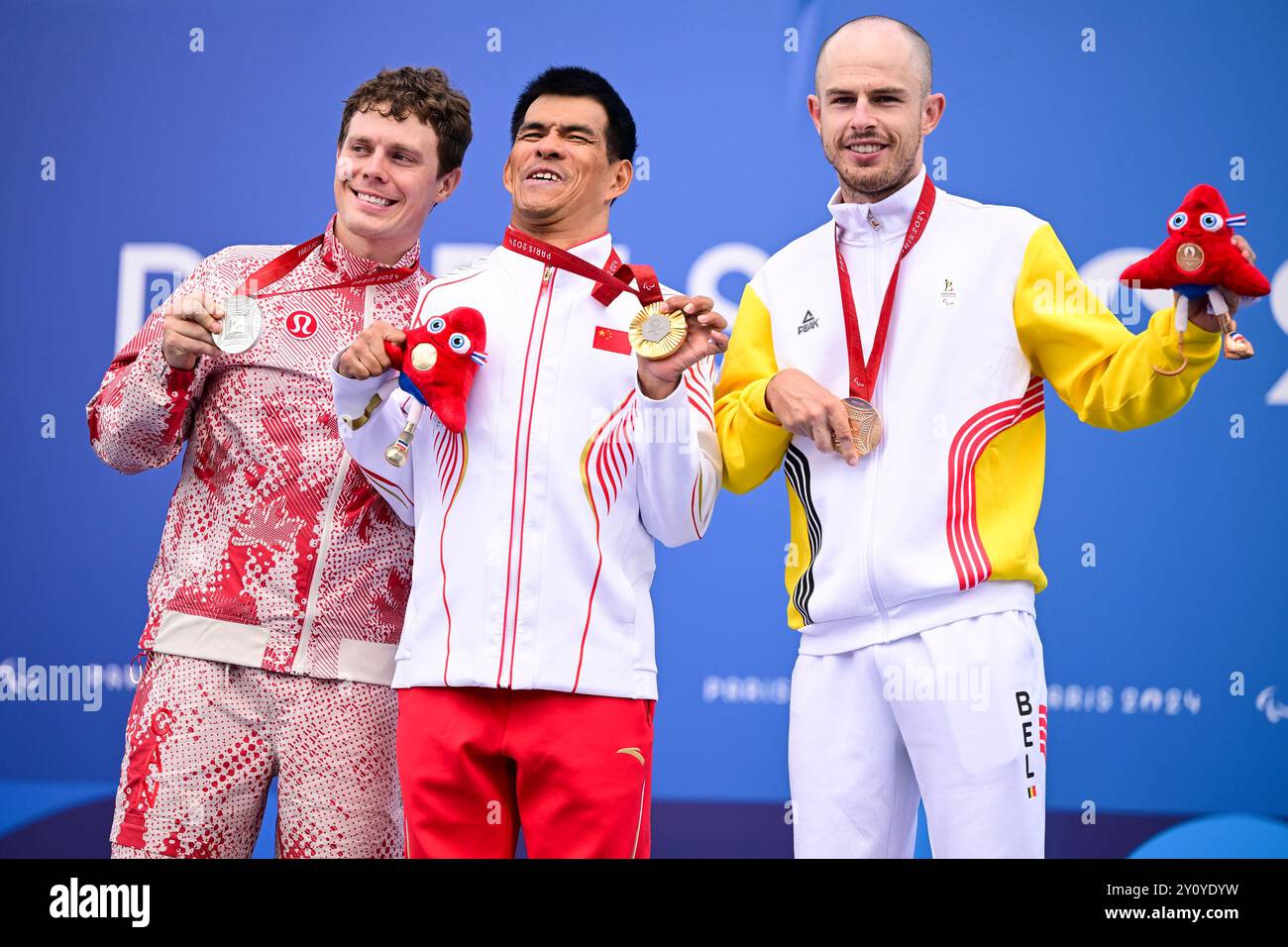 Paris, France. 04th Sep, 2024. L-R, silver medalist Canadian Nathan ...