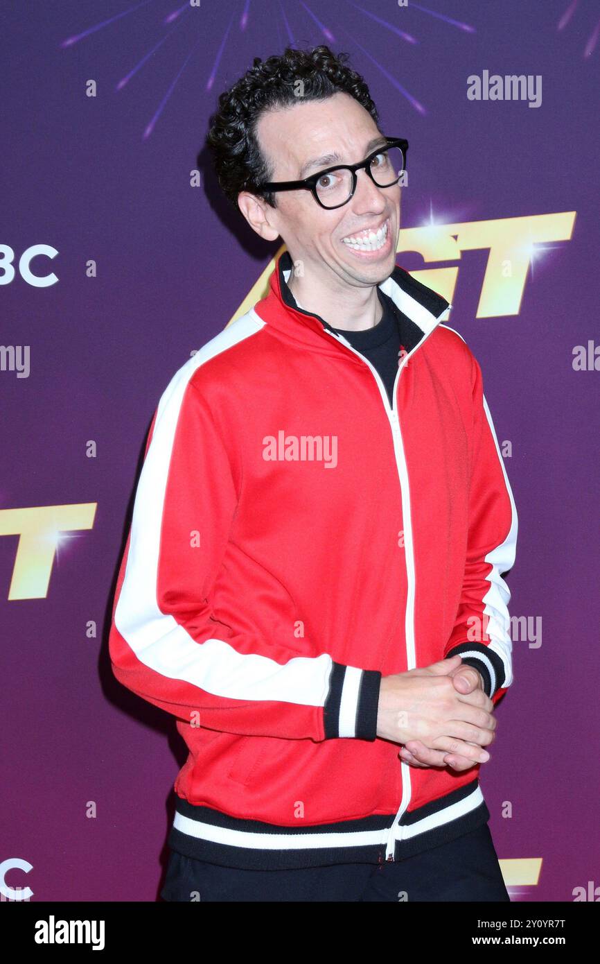 Jonathan Burns at arrivals for AMERICA'S GOT TALENT Season 19 Live Show ...