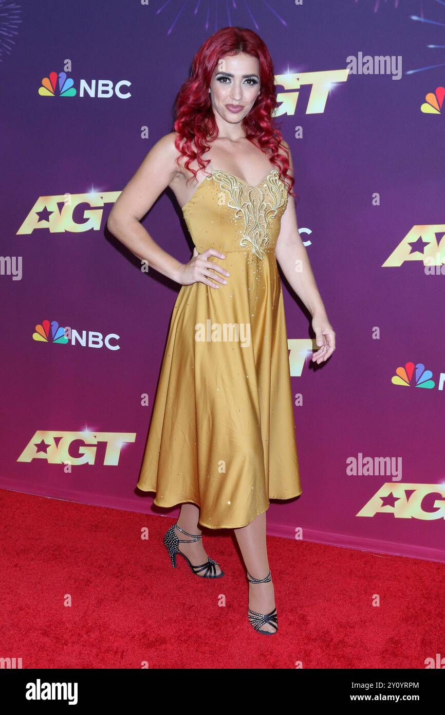 Solange Kardinaly at arrivals for AMERICA'S GOT TALENT Season 19 Live ...