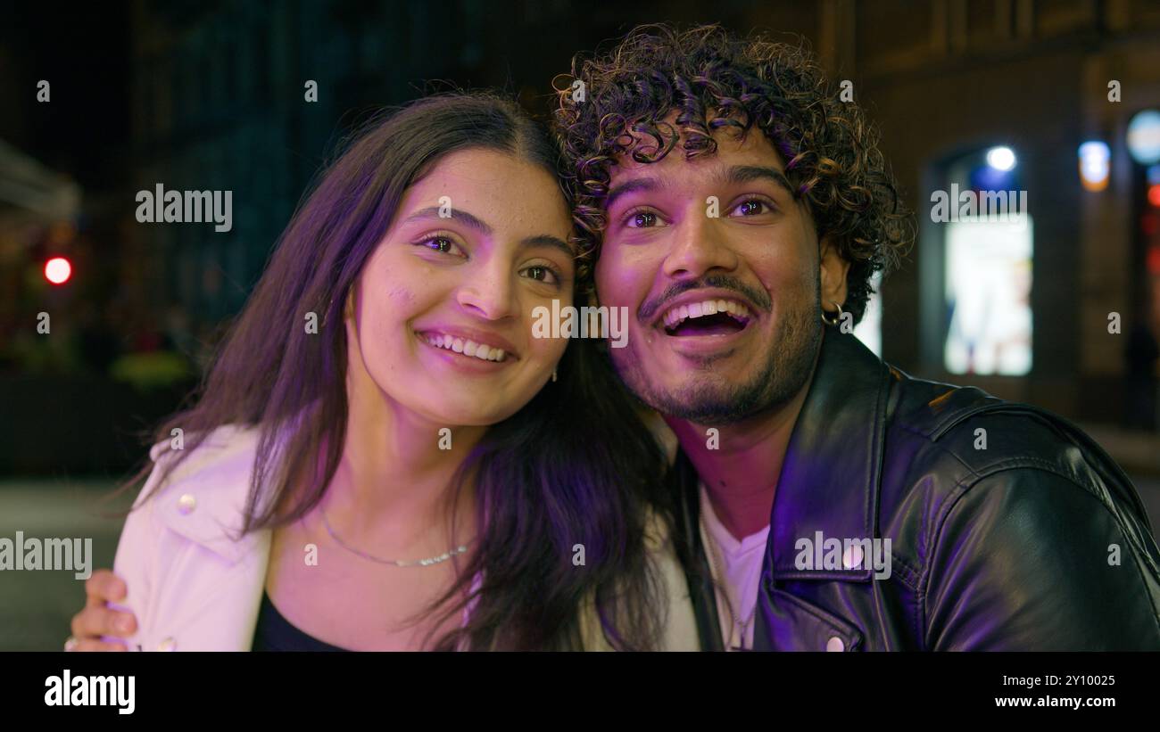 Couple look clothes shop hi-res stock photography and images - Alamy