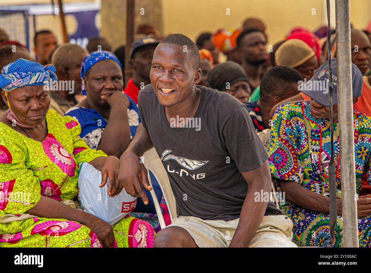 Humaniterian aid hi-res stock photography and images - Alamy
