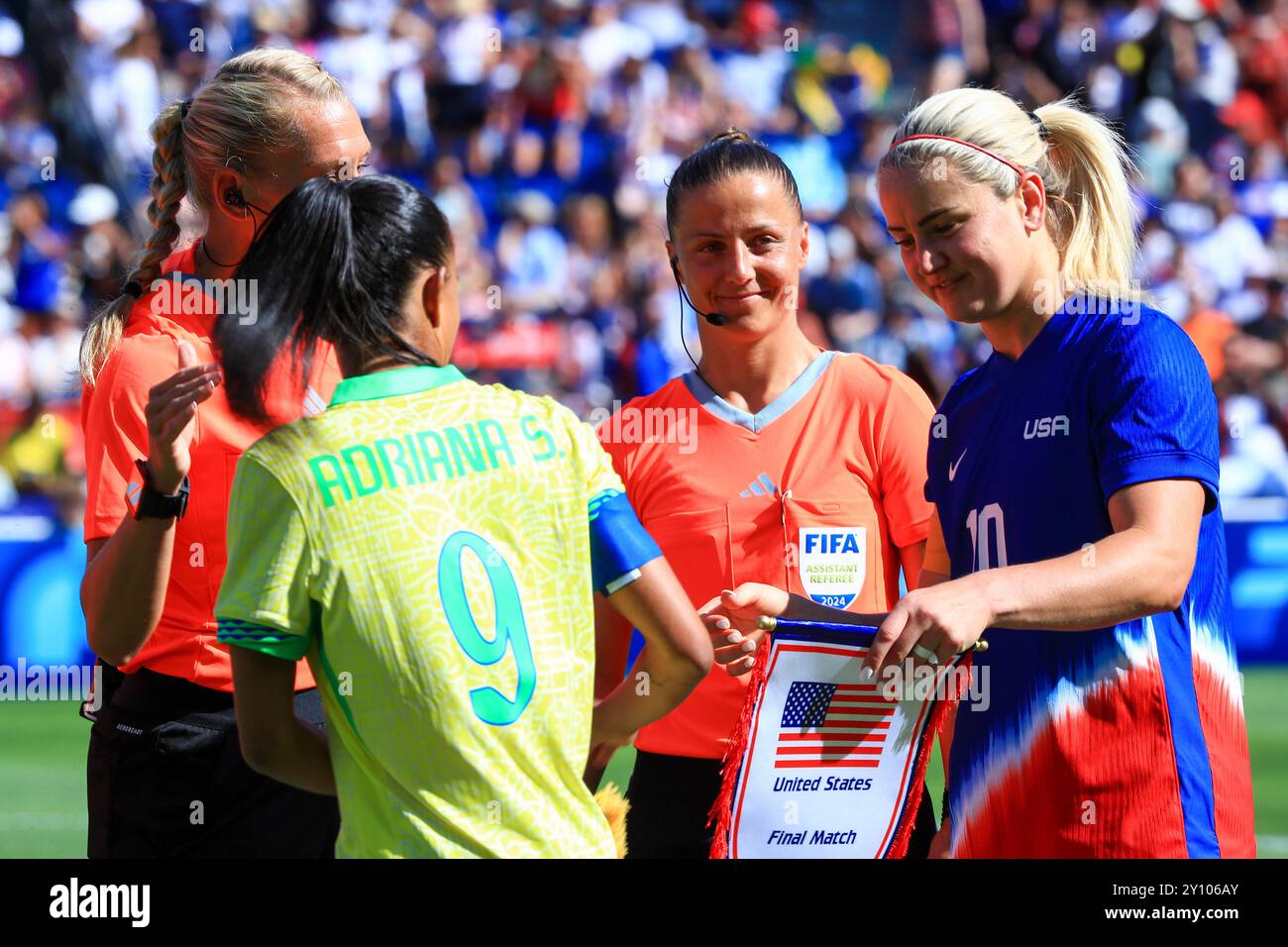 PARIS, FRANCE - AUGUST 10: Lindsey Horan of USA and Marta Vieira da ...