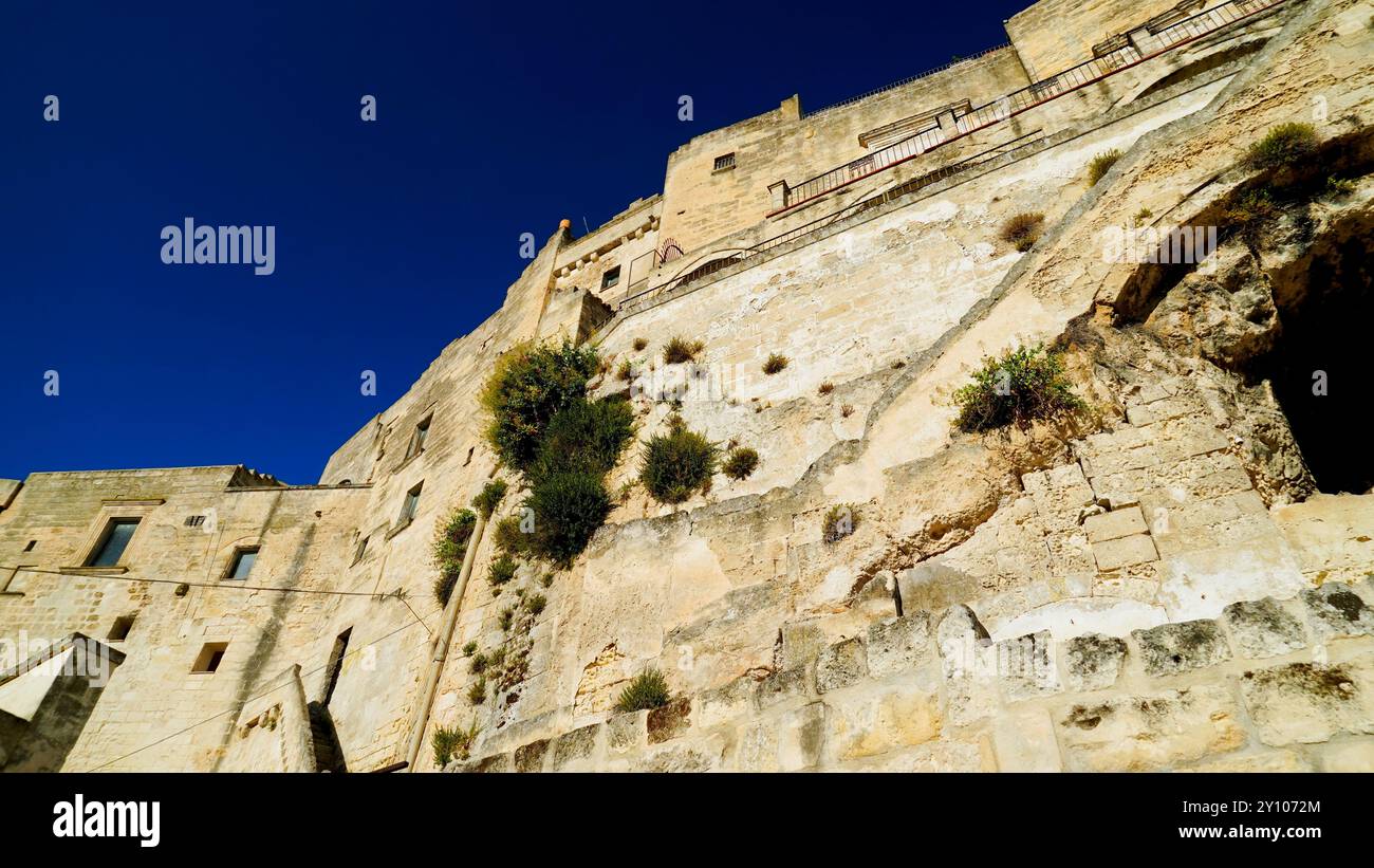 Vicoli e monumenti della città di Matera, Basilicata, Italia Stock ...