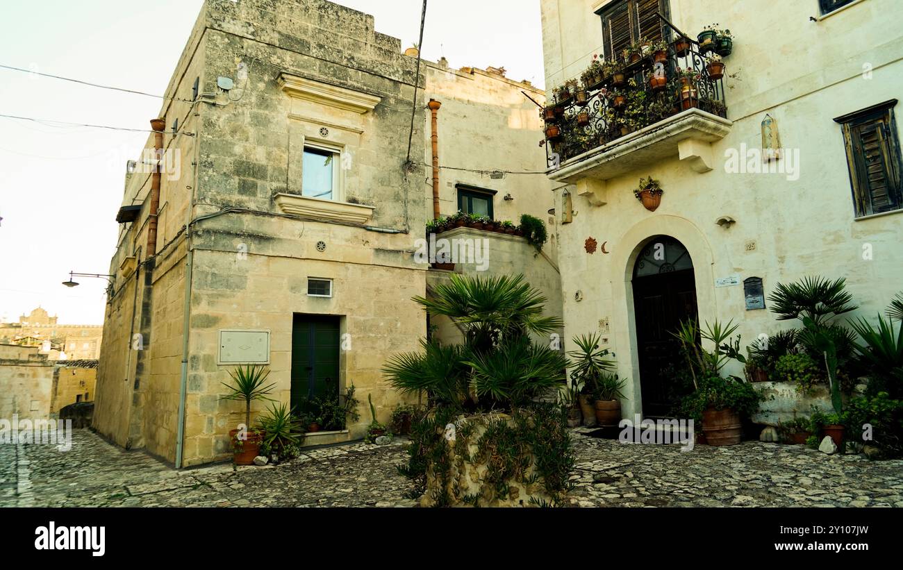 Vicoli e monumenti della città di Matera, Basilicata, Italia Stock ...
