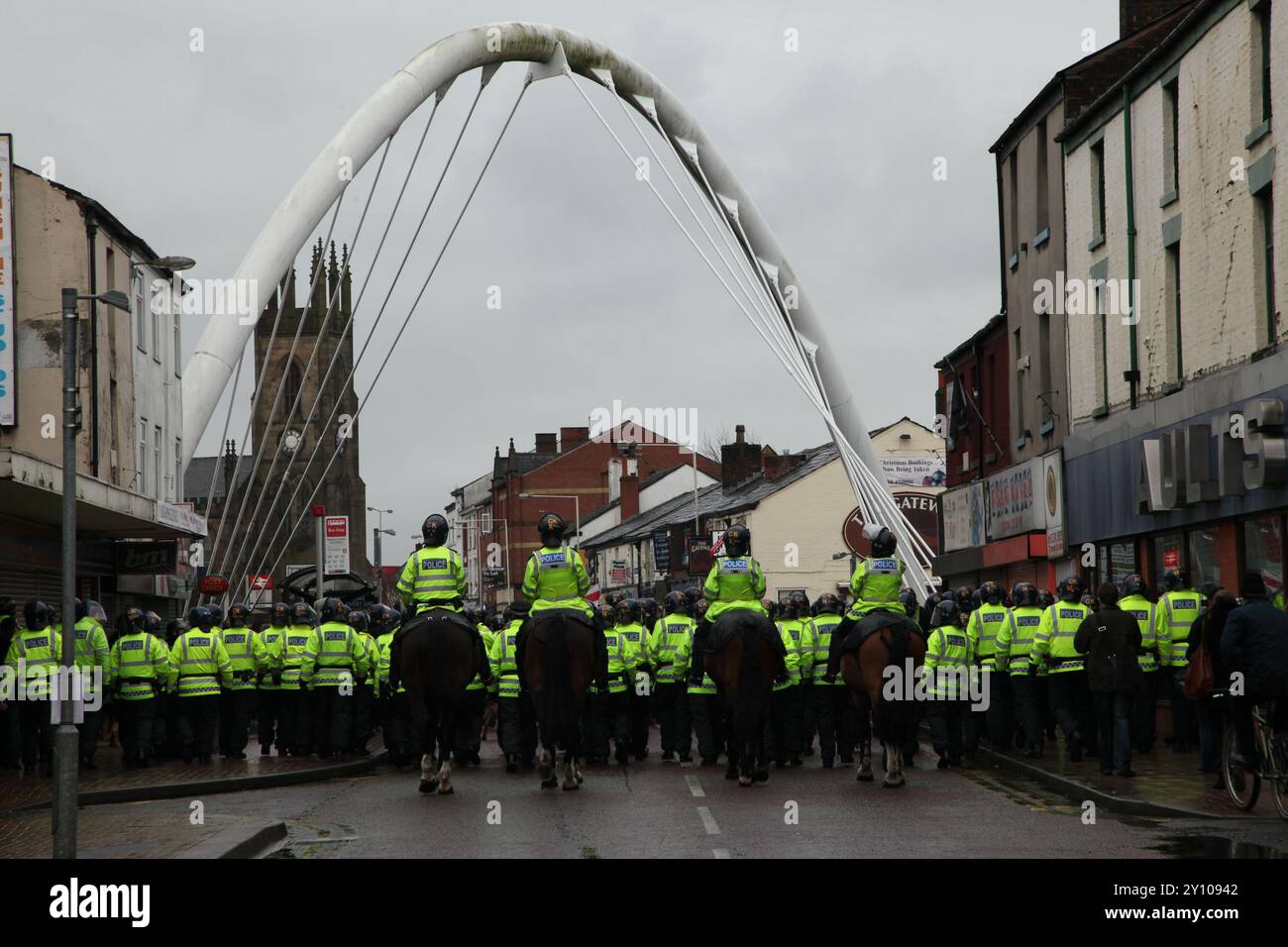 The controversial Right-wing group the English Defence League (EDL ...