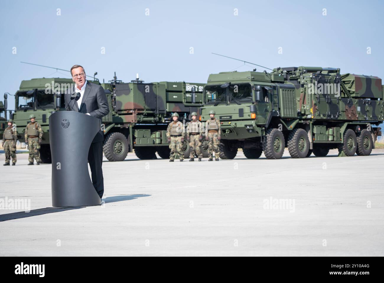 Iris t slm surface launched medium range hi-res stock photography and ...