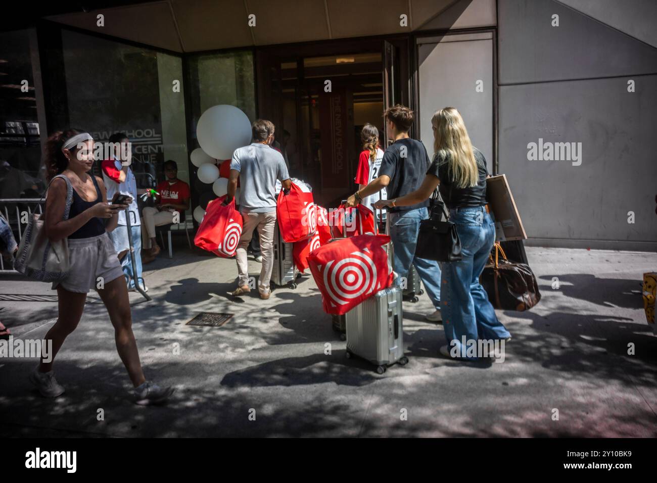 Students check into their dorm rooms and orientation at Kerrey Hall at ...