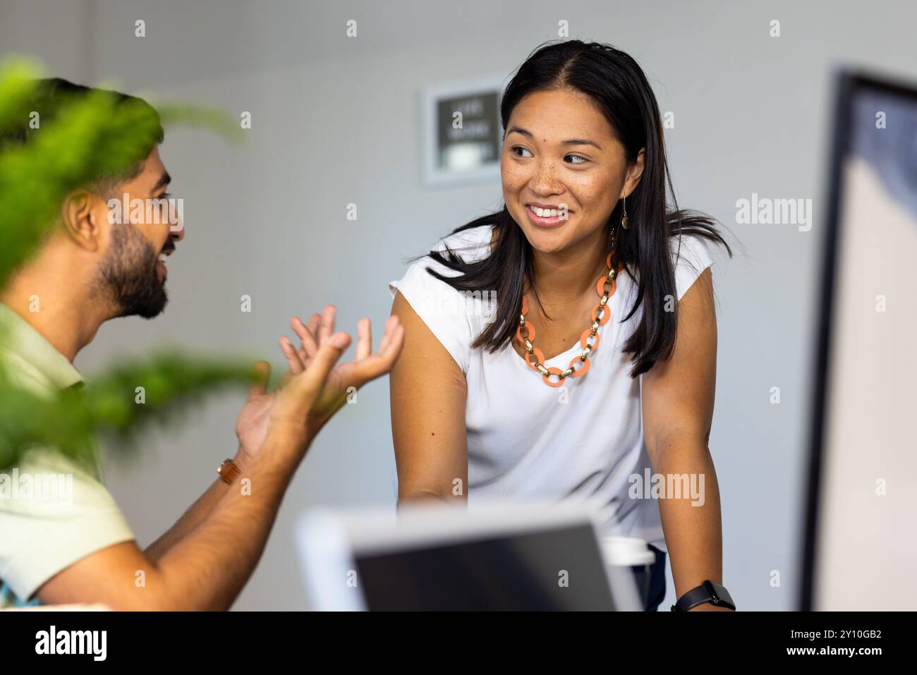 Collaborating in office people networking hi-res stock photography and ...
