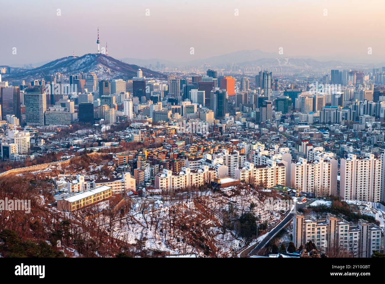 Seoul, South Korea cityscape and skyline on a winter dusk Stock Photo ...