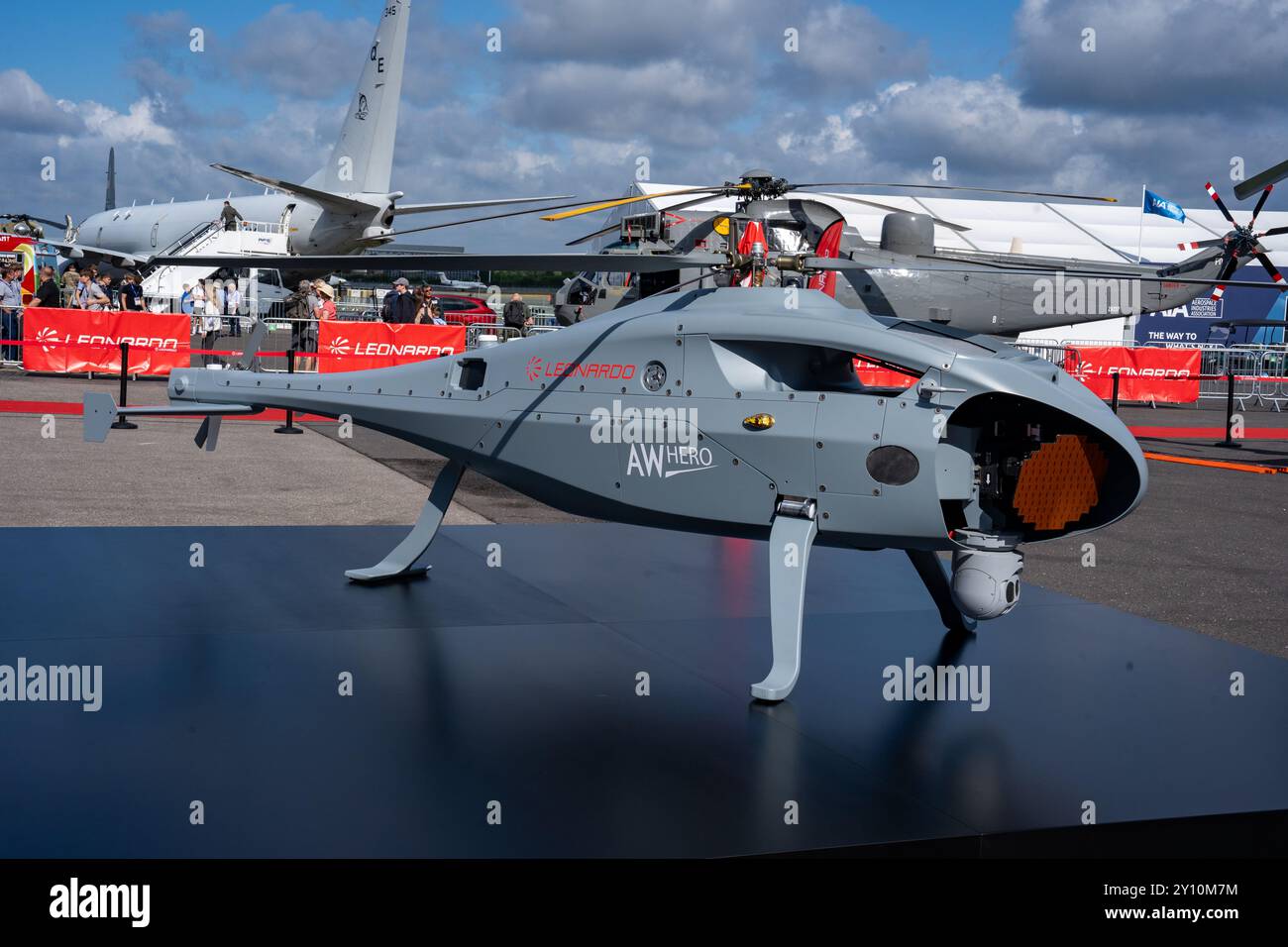 Leonardo aw hero hi-res stock photography and images - Alamy