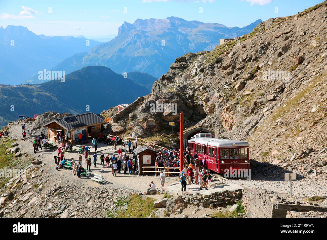 In 1907, the construction of a cog railroad to the highest mountain in ...