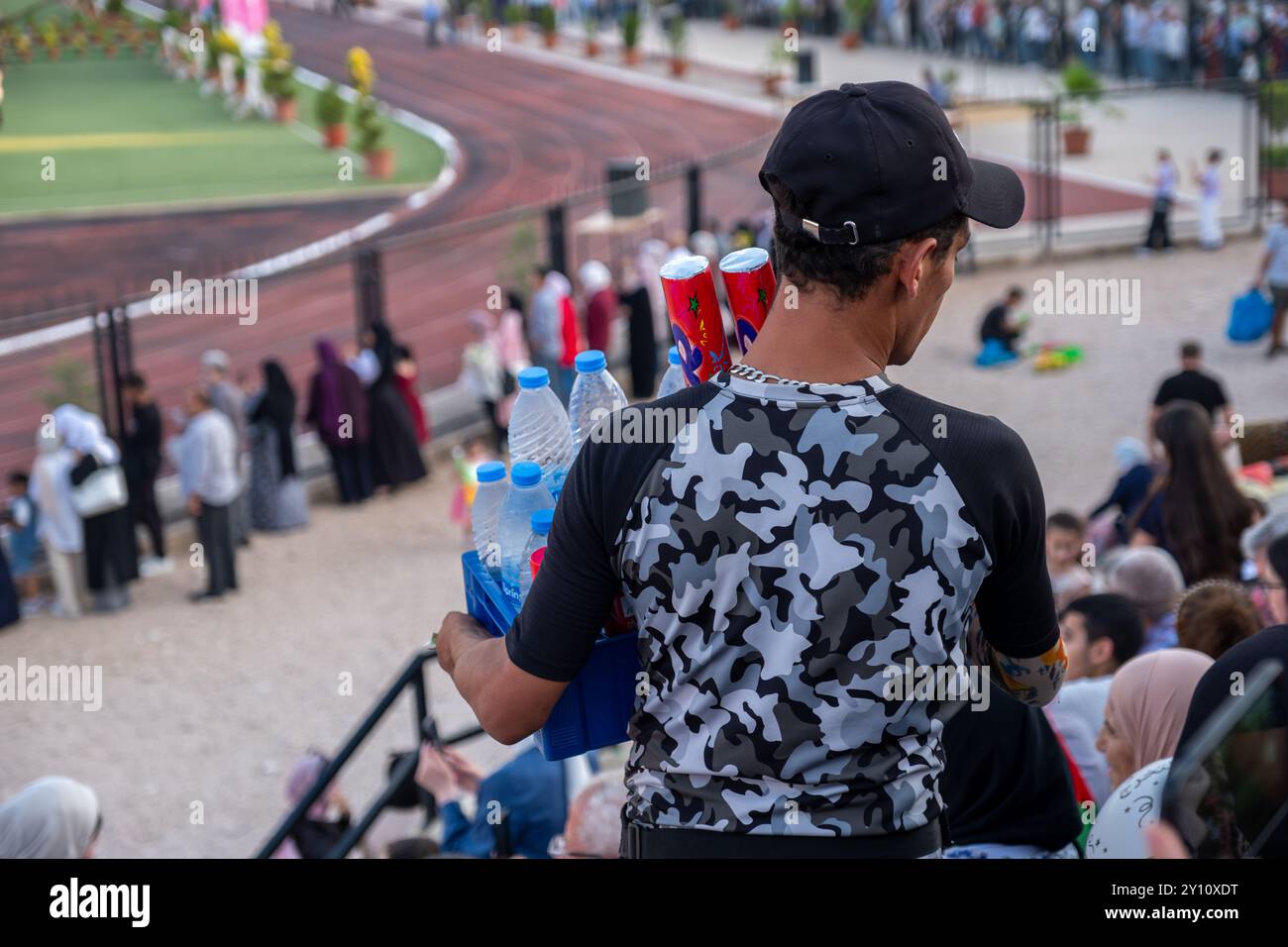 Vendor popcorn stadium hi-res stock photography and images - Alamy