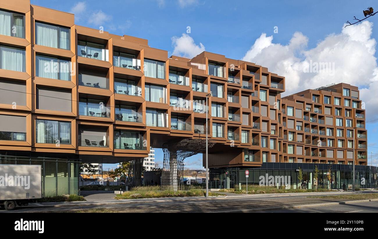 Geometric shapes housing complex hi-res stock photography and images ...