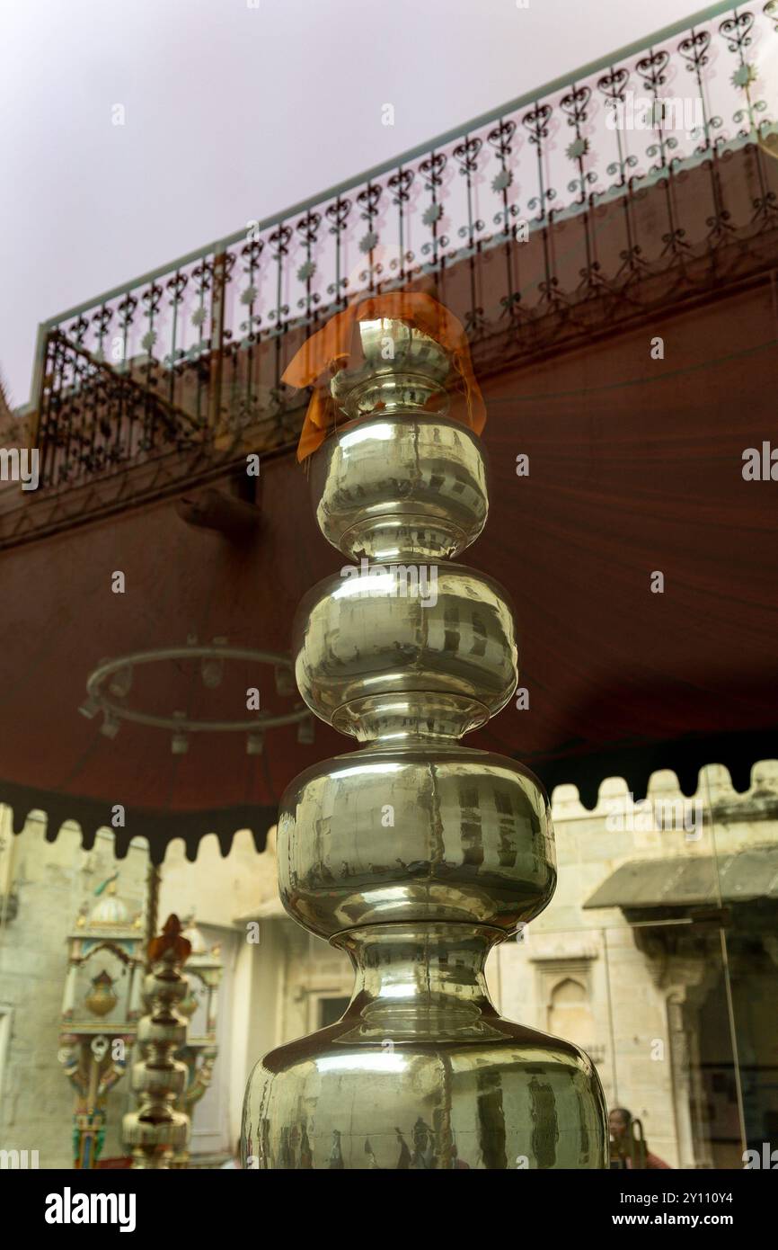 Religious vessels hi-res stock photography and images - Alamy