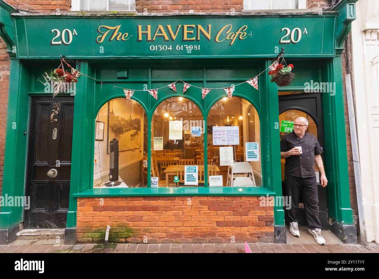 England, Kent, Sandwich, The Haven Cafe Stock Photo - Alamy