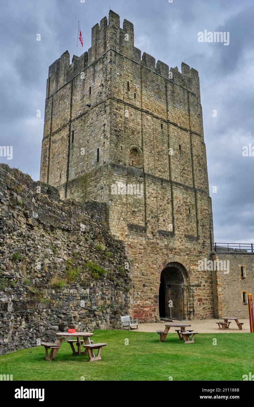 Richmond Castle, Richmond, North Yorkshire Stock Photo - Alamy
