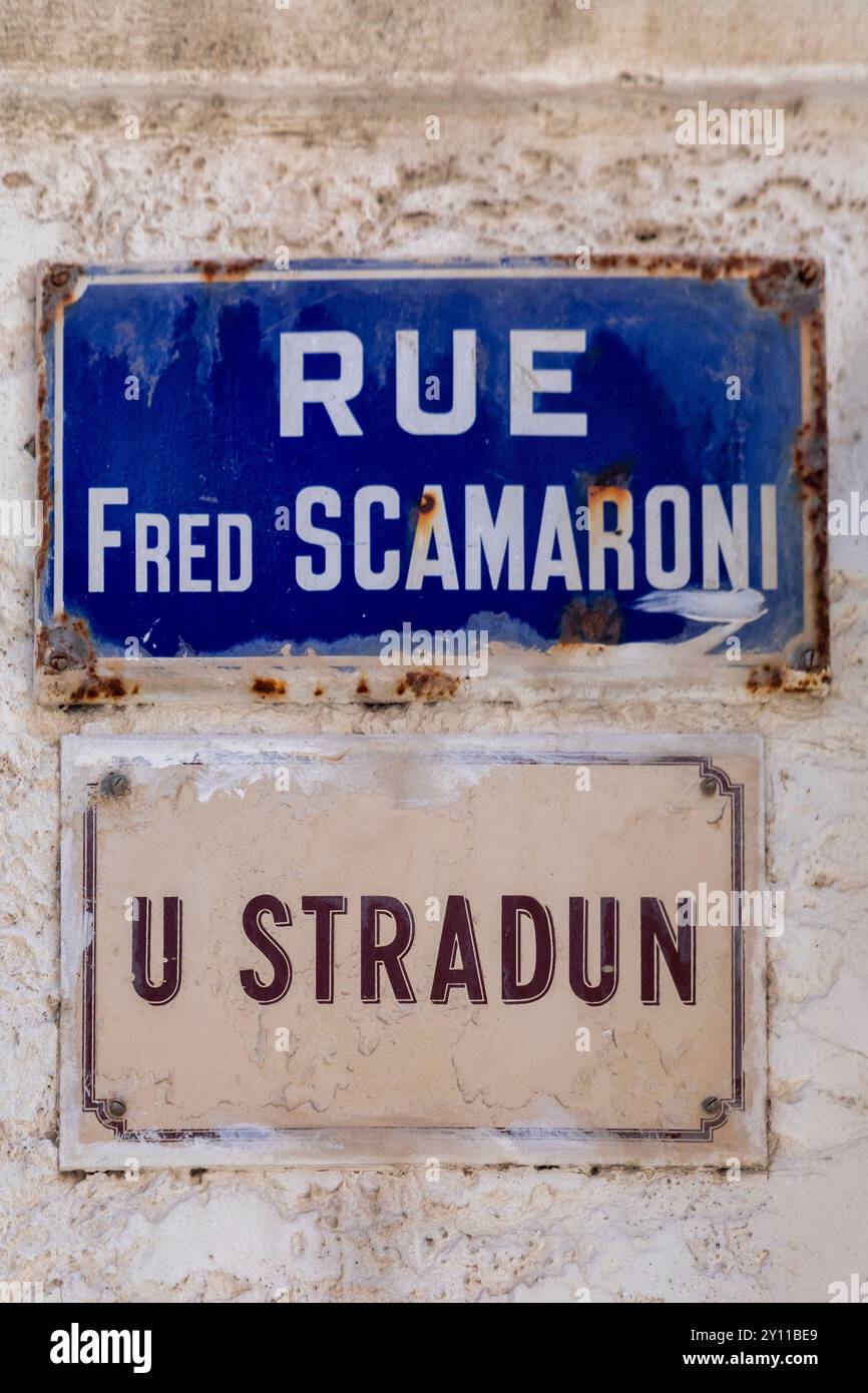 Street names hi-res stock photography and images - Alamy