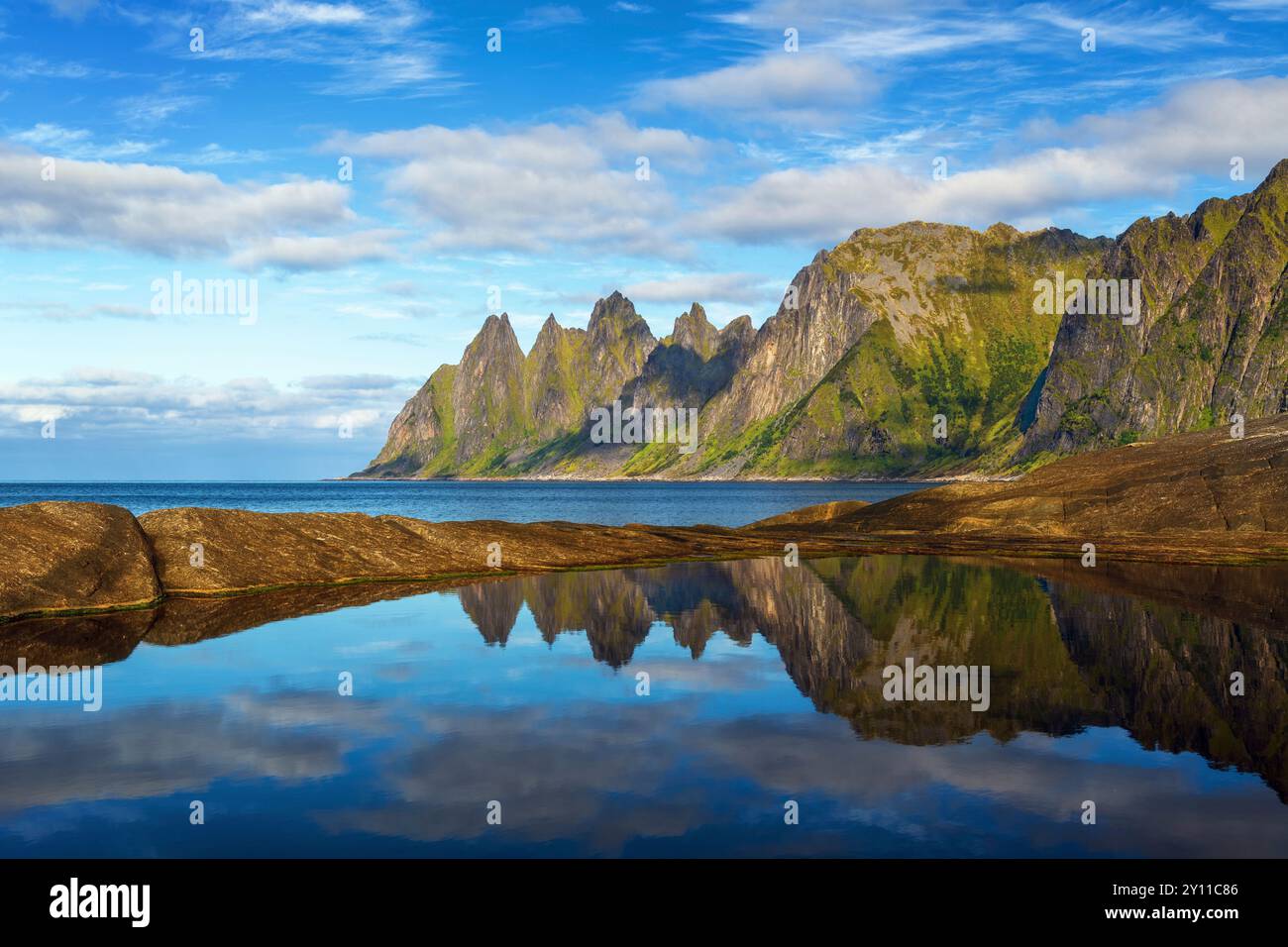 Summer, beach, dragon's teeth, mountains, bay, fjord, Ersfjord, Senja ...