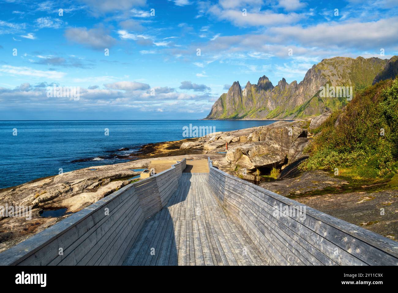 Summer, beach, dragon's teeth, mountains, bay, fjord, Ersfjord, Senja ...