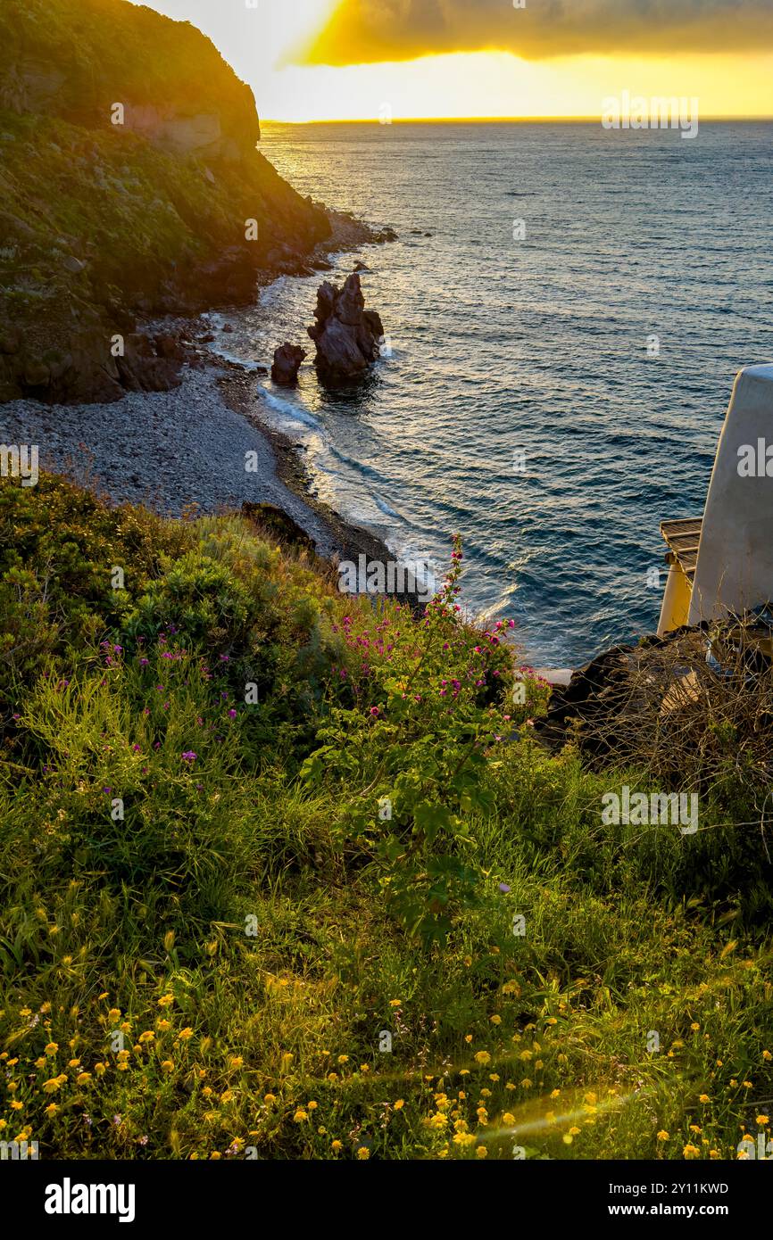 Italy, Tyrrhenian Sea, Lipari Islands / Aeolian Islands, Salina, Malfa ...