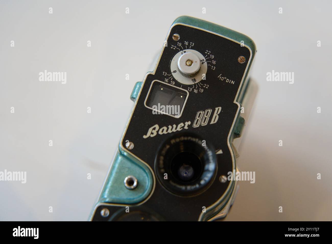 German iconic camera hi-res stock photography and images - Alamy