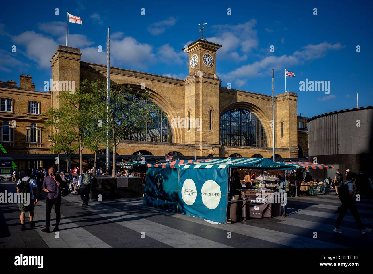 Kings Cross Station London Food Market, the front of London's Kings ...