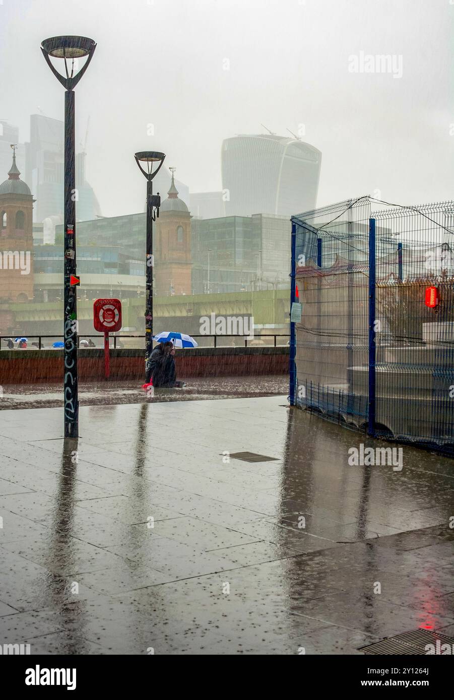 Homeless weather hi-res stock photography and images - Alamy