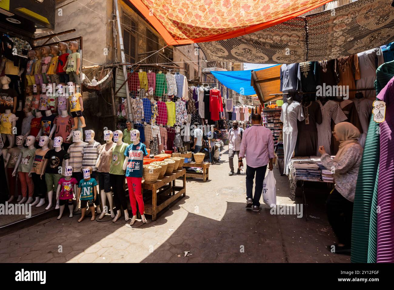 Market cairo egypt souvenirs hi-res stock photography and images - Alamy