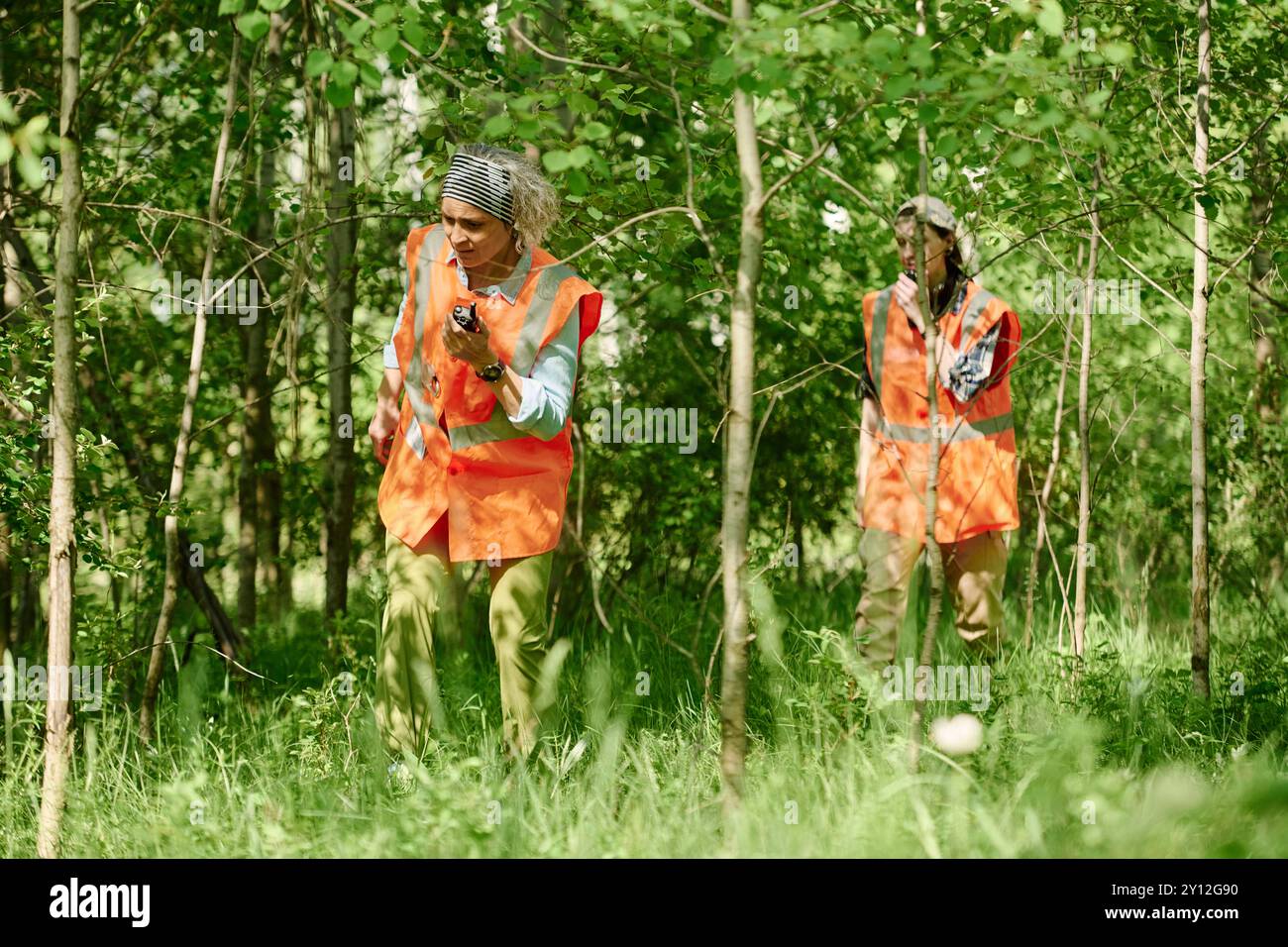 Campers rescue hi-res stock photography and images - Alamy
